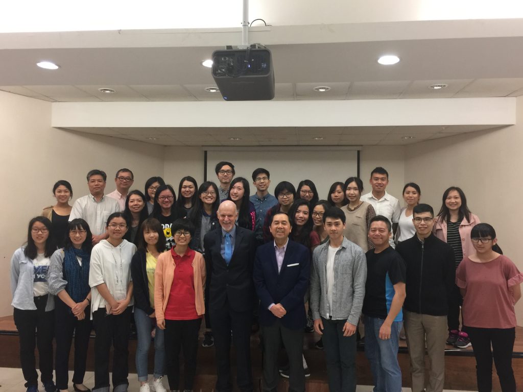 Dr Bernie Power – 牧職神學院